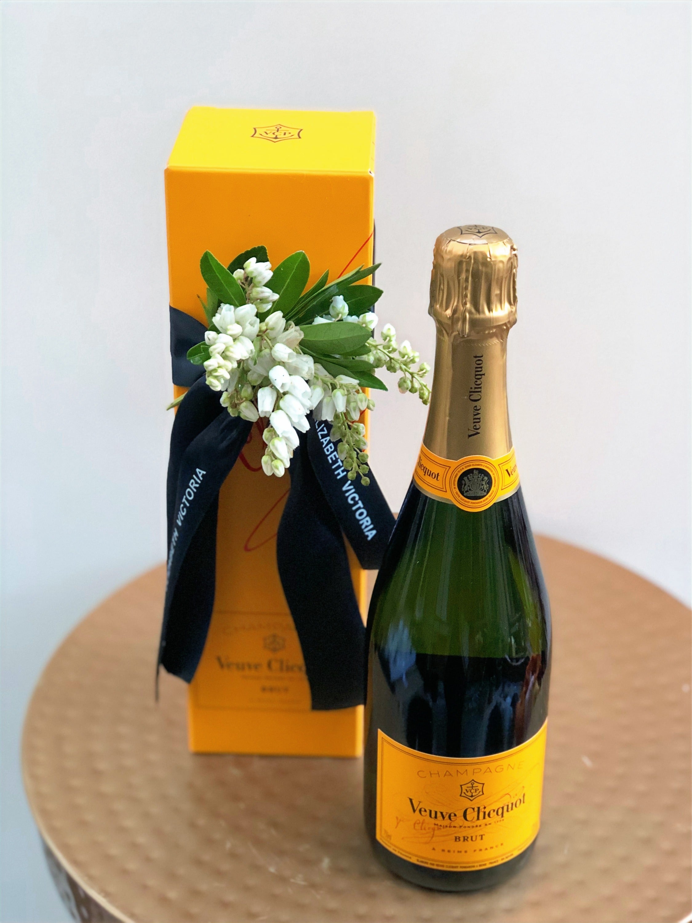 Veuve Clicquot - Premium Fine French champagne 750ml – flowersbyev